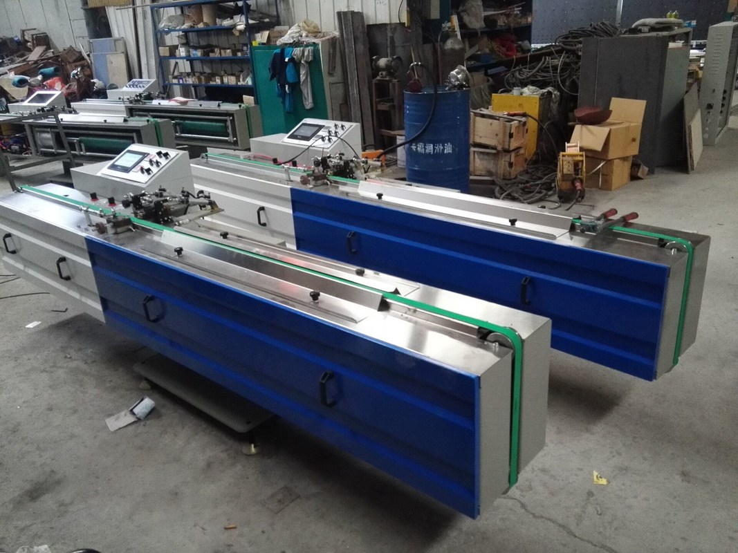 Adjustable Speed Insulating Glass Hot Melt Butyl Extruder Double ...